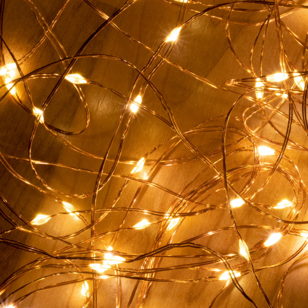 Svetleći niz sa 200 toplo belih LED dioda - Eurovik